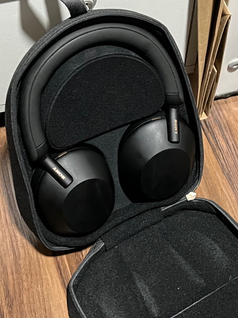 Sony WH-1000XM5 with box and receipt, Audio, Headphones & Headsets on ...