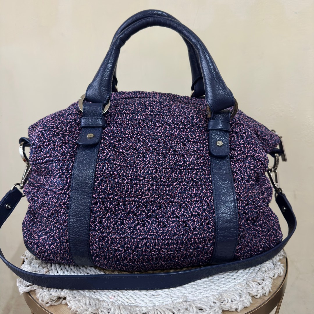 Tas Dowa Totebag, Fesyen Wanita, Tas & Dompet di Carousell