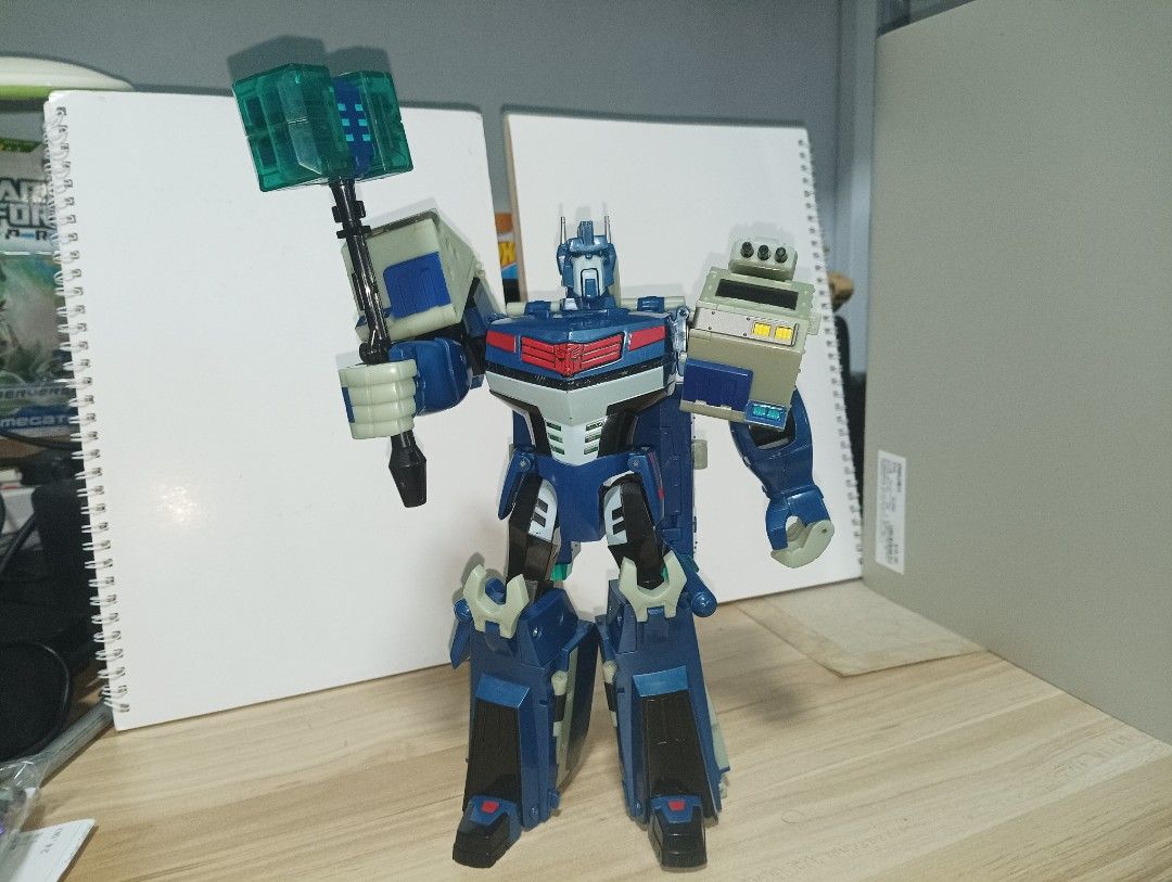 Transformers Animated Ultra Magnus, Hobbies & Toys, Toys & Games on ...