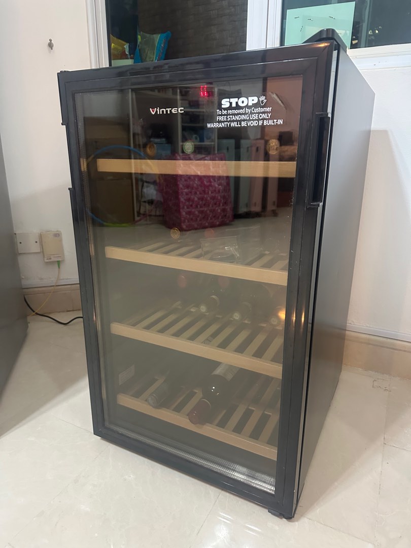 Vintec Wine Fridge, TV & Home Appliances, Kitchen Appliances, Wine ...