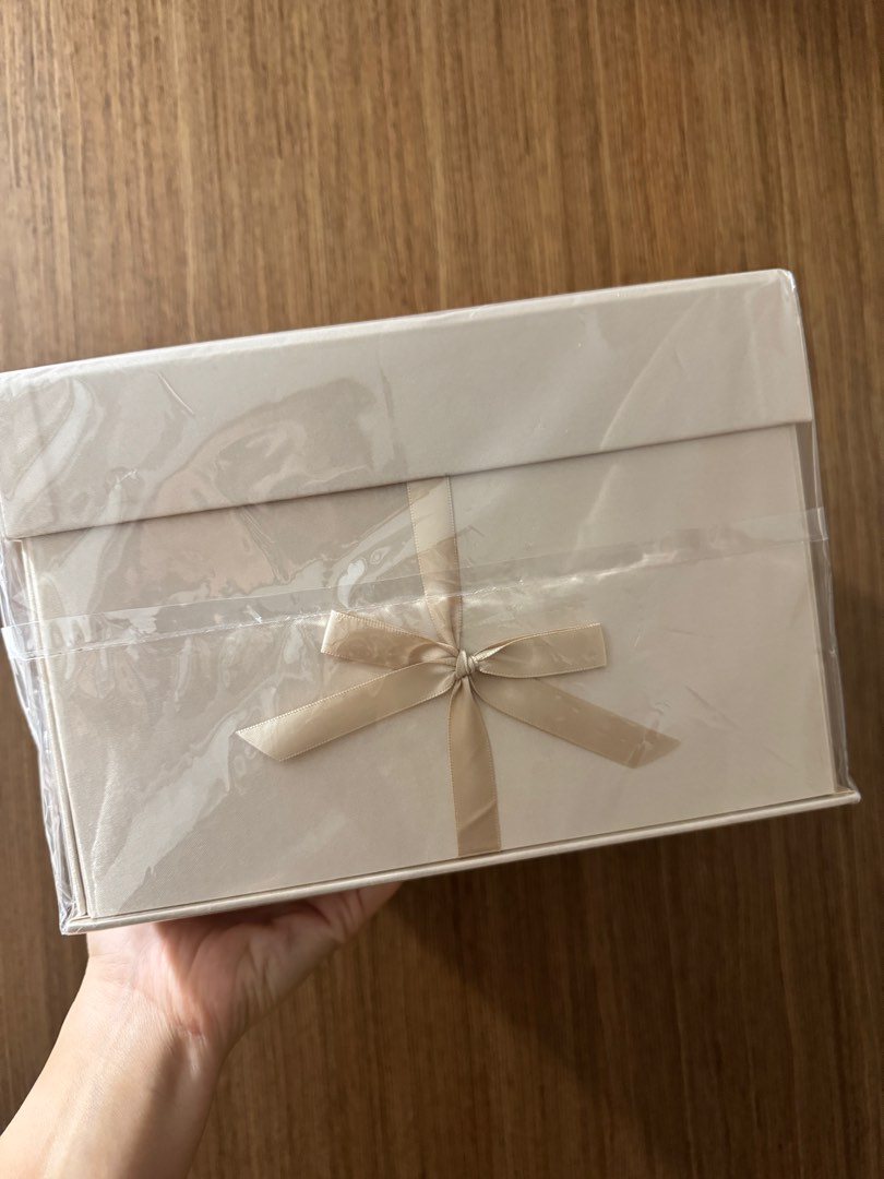 Wedding Angpao Red Packet Box, Hobbies & Toys, Stationery & Craft ...