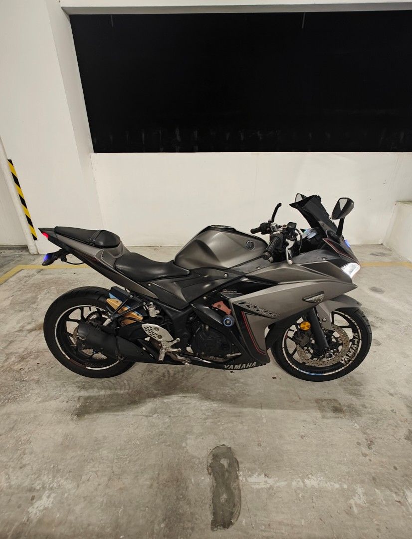 YAMAHA R25 V1, Motorbikes on Carousell