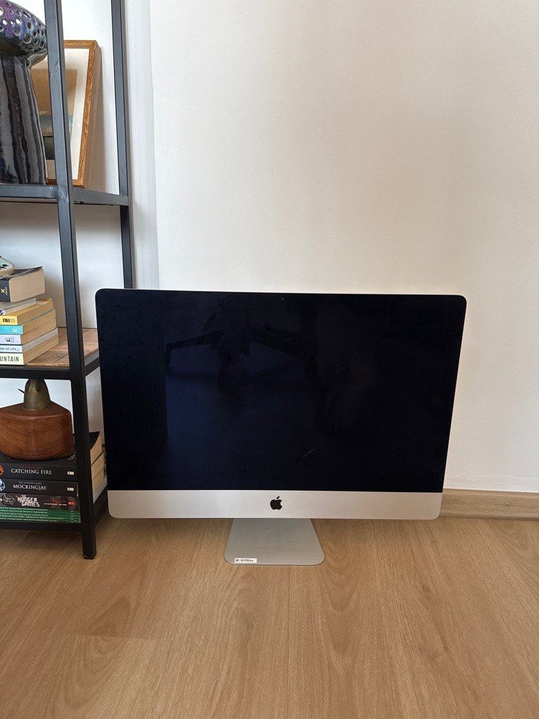 27” iMac Retina 5k (June 2016), Computers & Tech, Desktops on Carousell