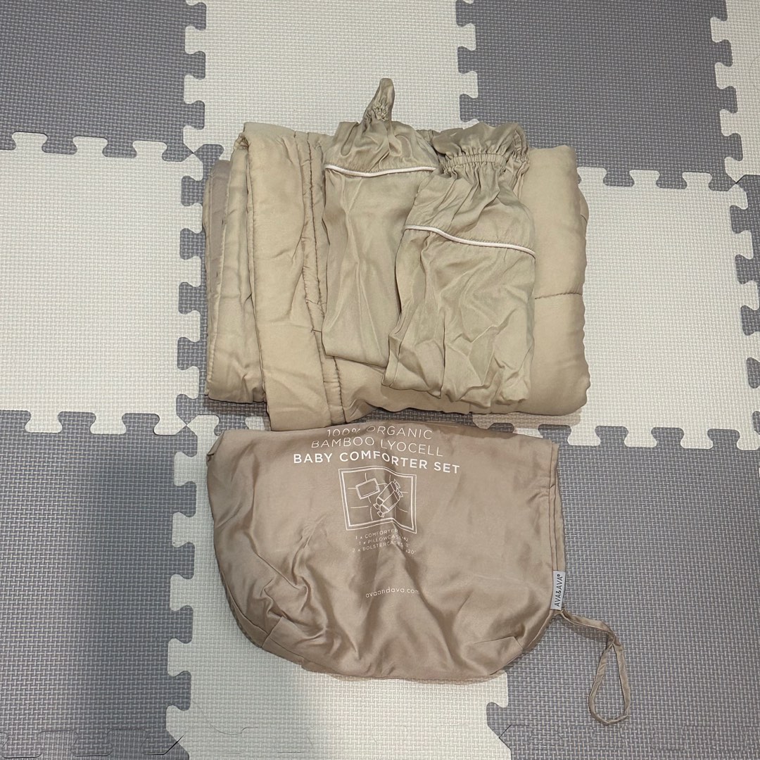 Ava & Ava baby Comfoter set, Babies & Kids, Baby Nursery & Kids ...