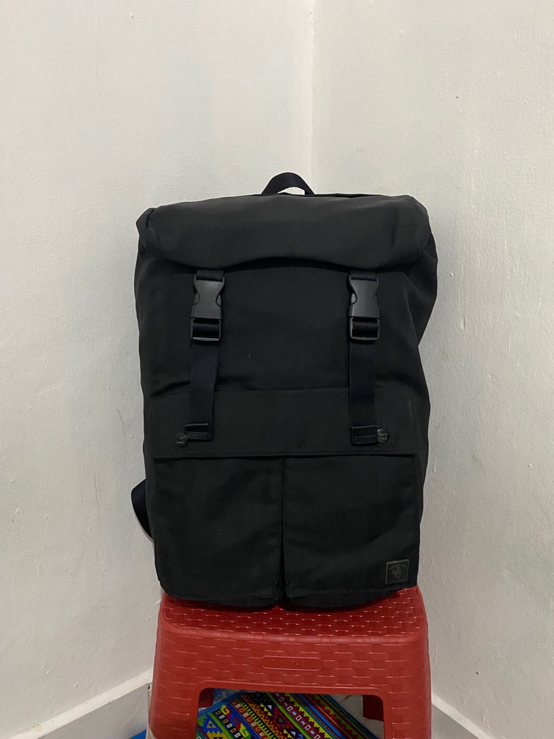 Backpack, Barang Yang Dicari di Carousell