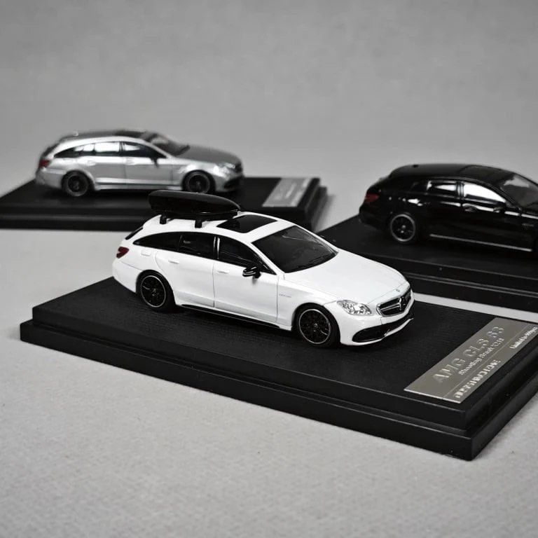 BM Mercedes Benz CLS 63 AMG Shooting Break (X218) White / Black ...