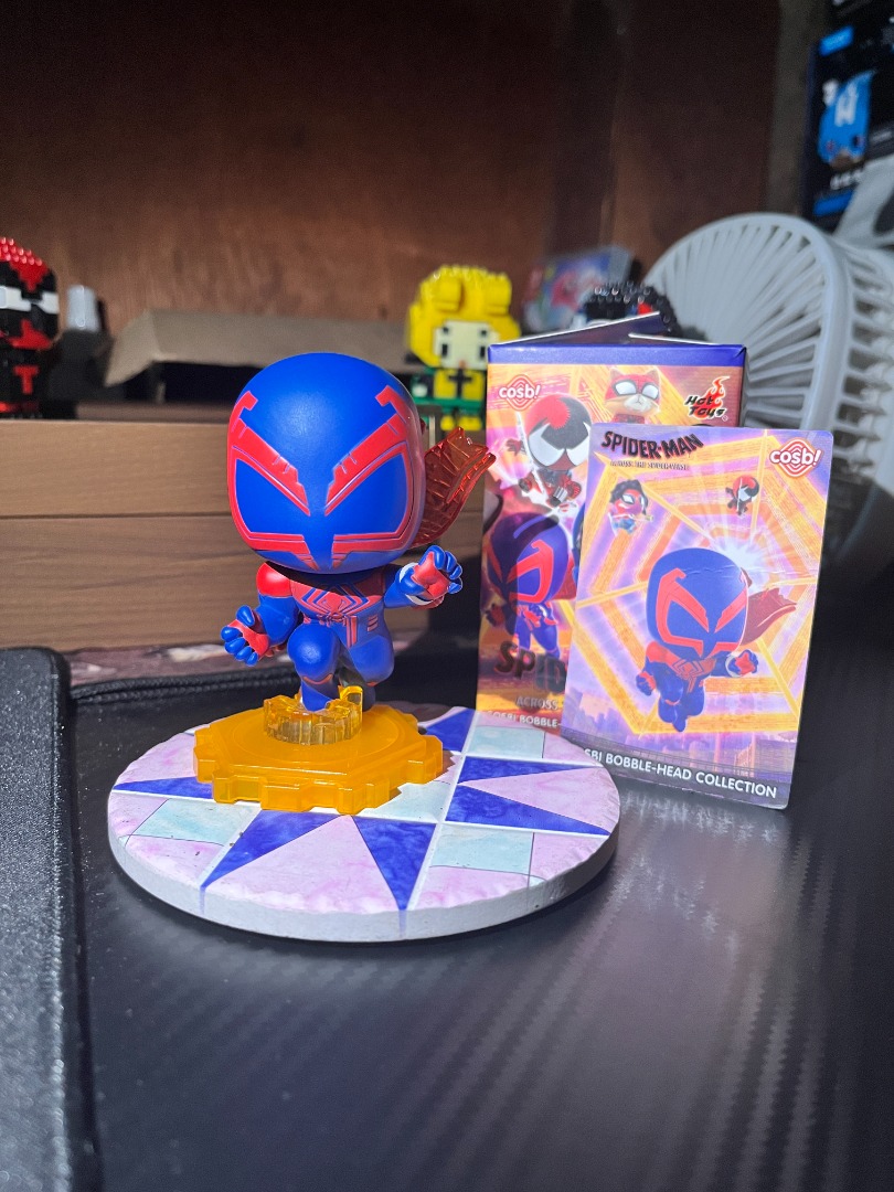 COSBI Hot Toys Bobble Head Collection (SPIDERMAN 2099), Hobbies & Toys ...