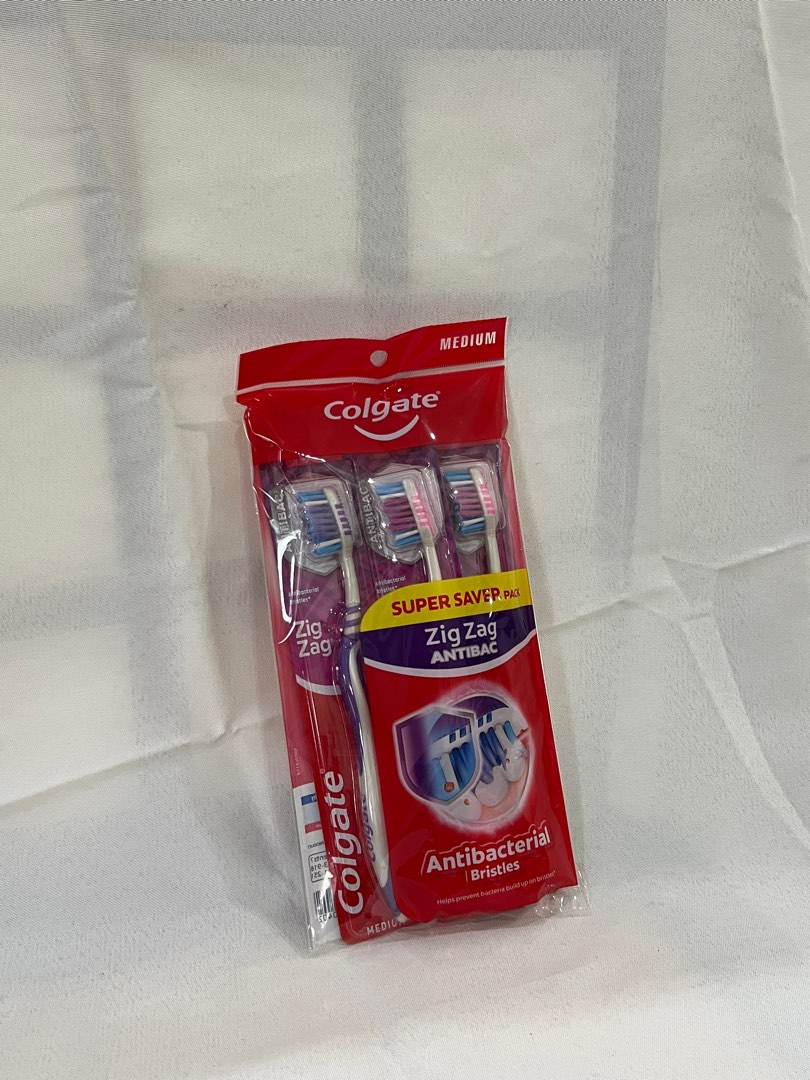 Colgate toothpaste, Beauty & Personal Care, Oral Care on Carousell