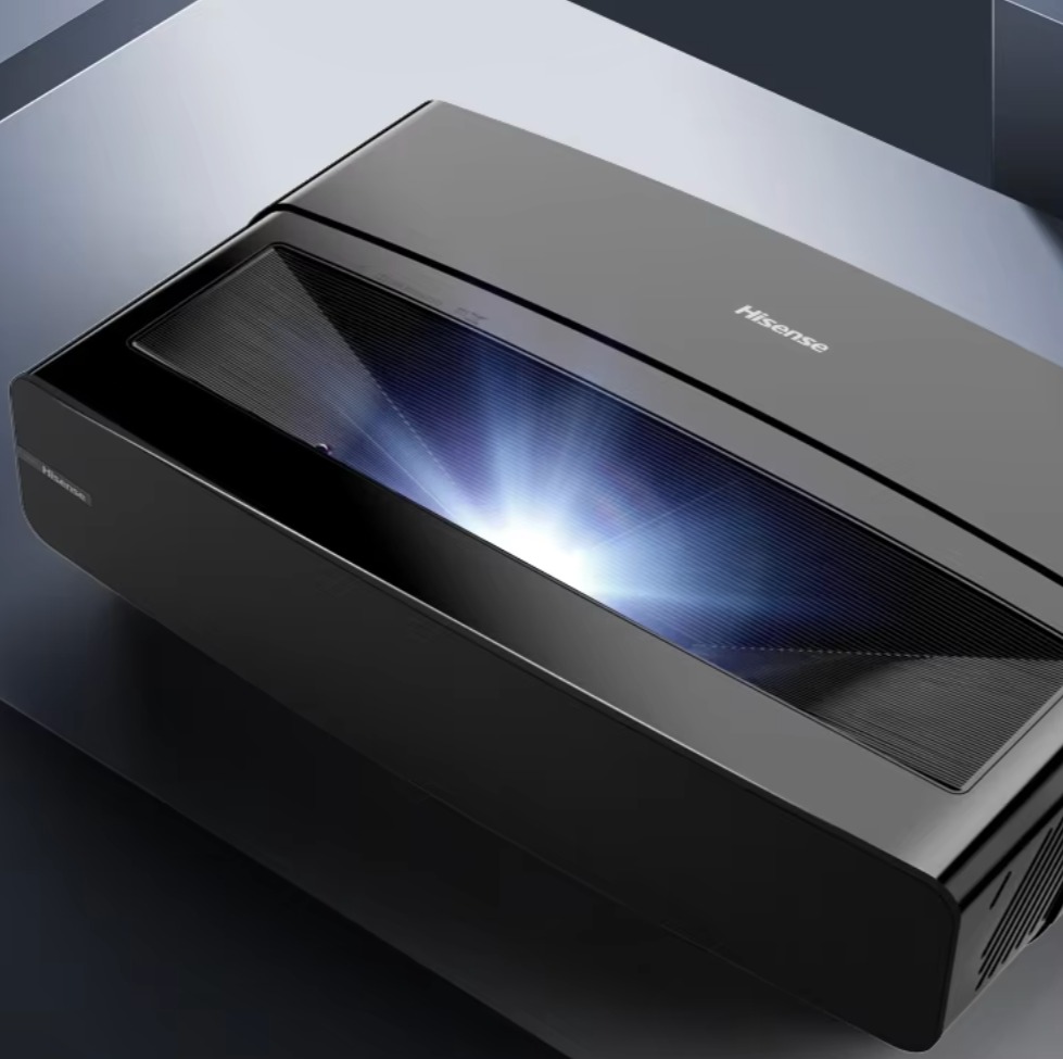 Hisense U52 - NATIVE 4K UST Projector (5300 ISO Lumens, 116% color ...