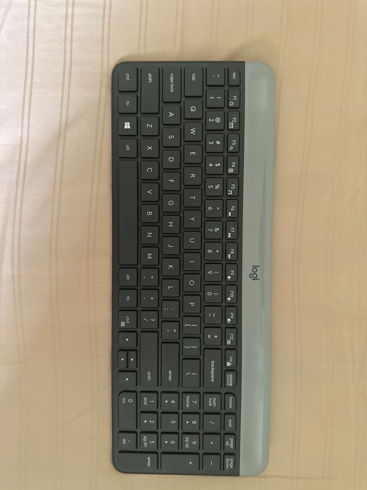 Logi K470 wireless keyboard, Computers & Tech, Parts & Accessories ...