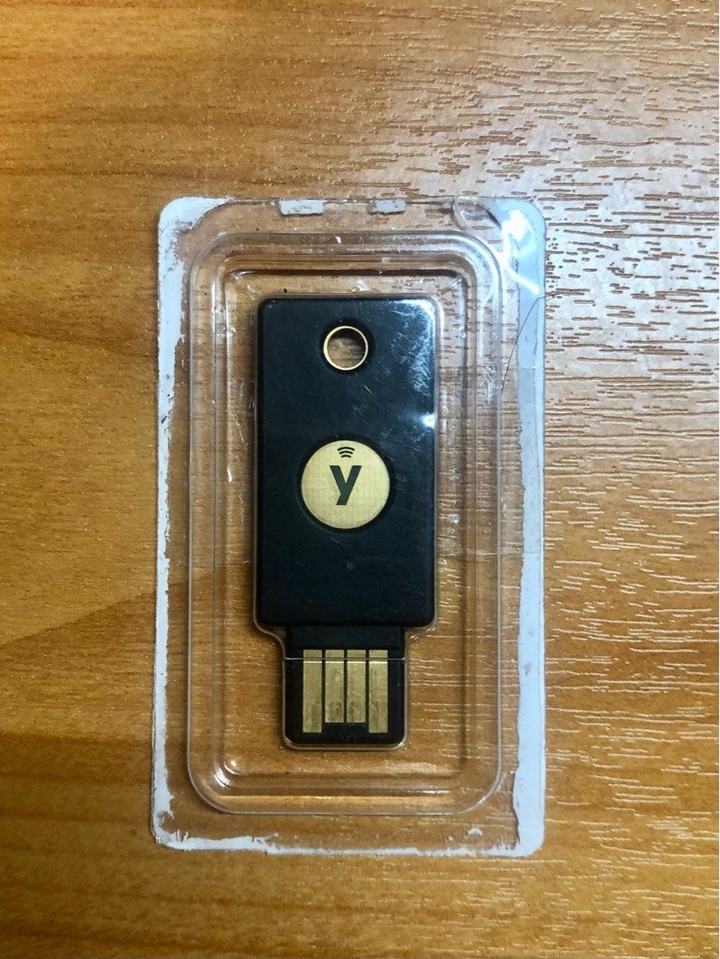 Yubico Security Key - YubiKey 5 NFC - Two-Factor authentication (2FA) Security Key, Connect via ...