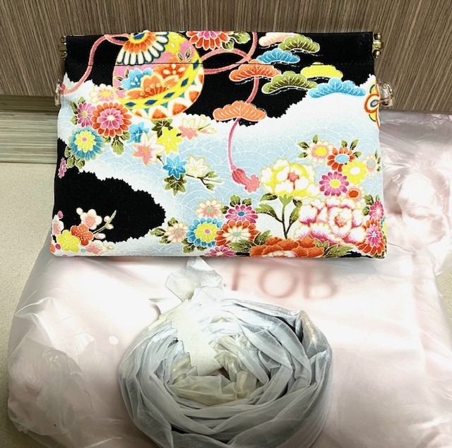 CFOB Clasp WOC, Women's Fashion, Bags & Wallets, Clutches on Carousell