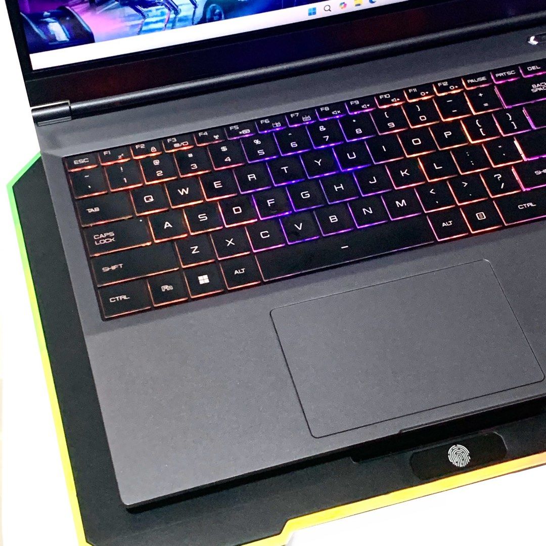 超頂級Rtx 3080 ti 16GB vRam XMG 15” 15.6” gaming laptop AMD 6800H 16GB ...