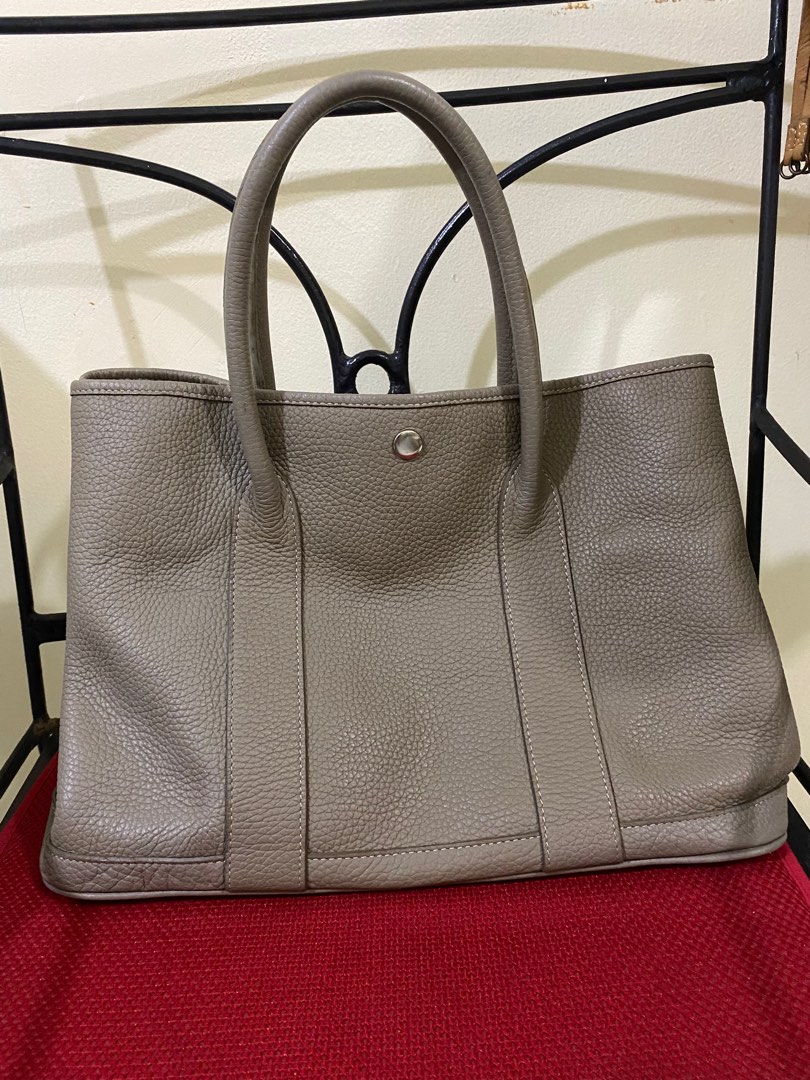 Tote ala Garden Party, Fesyen Wanita, Tas & Dompet di Carousell