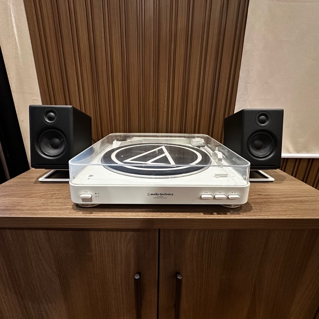 Audio Technica At-LP60 Bluetooth with Audioengine 2+ Speakers, Audio ...