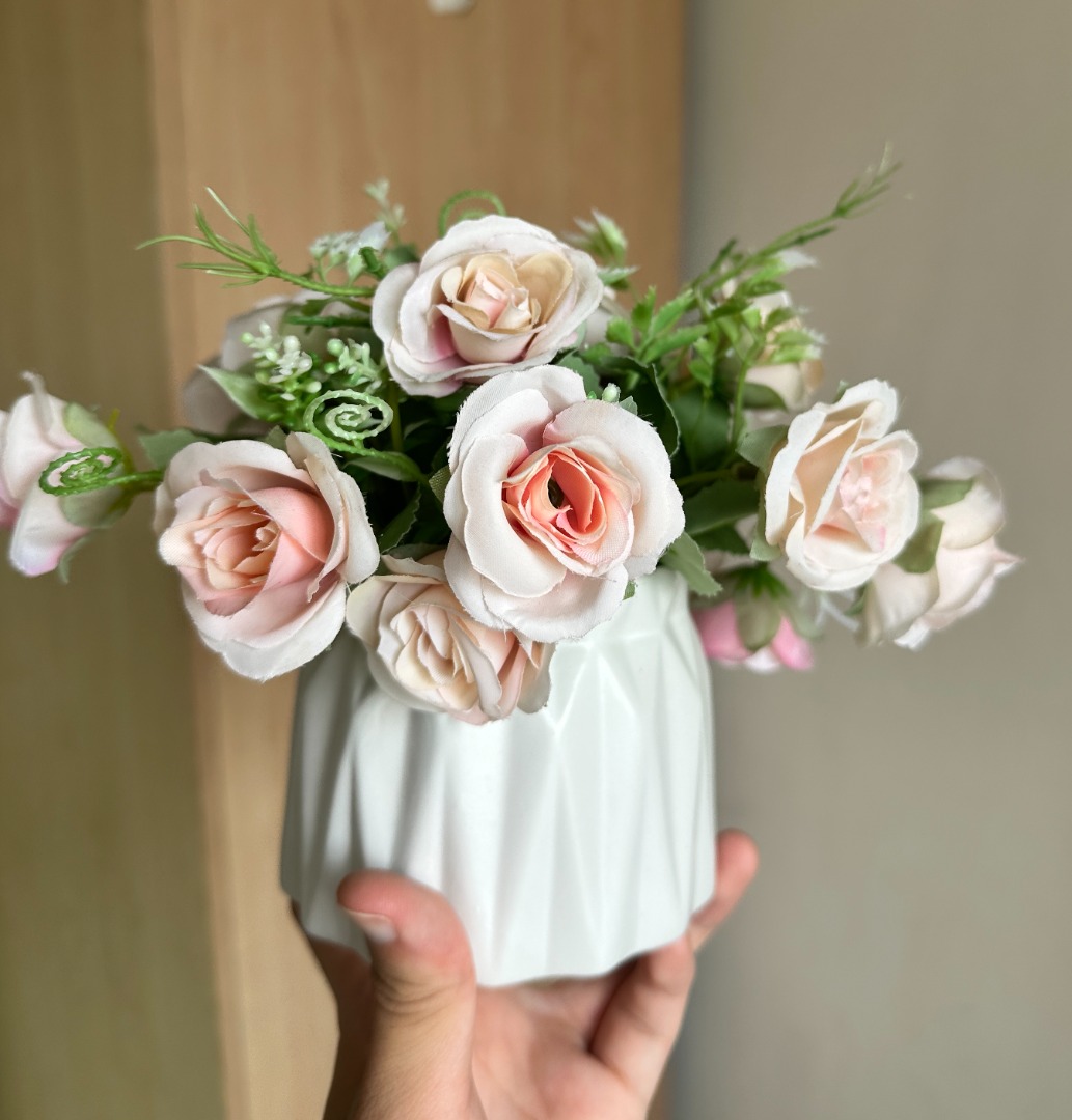 Beautiful artificial flower and plant set! (2 pieces), Furniture & Home ...