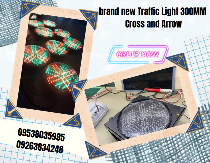 brand new Traffic Light 300MM Cross and Arrow, Everything Else, Others ...
