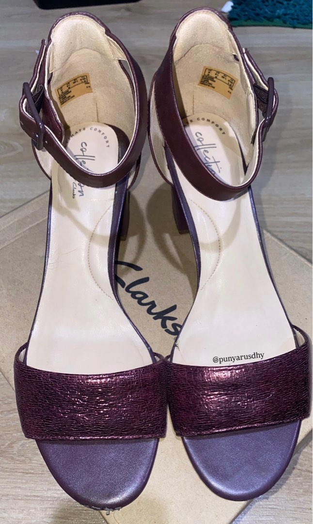 Clarks deva mae fashion heels (MAROON) @clarks, Fesyen Wanita, Sepatu di Carousell