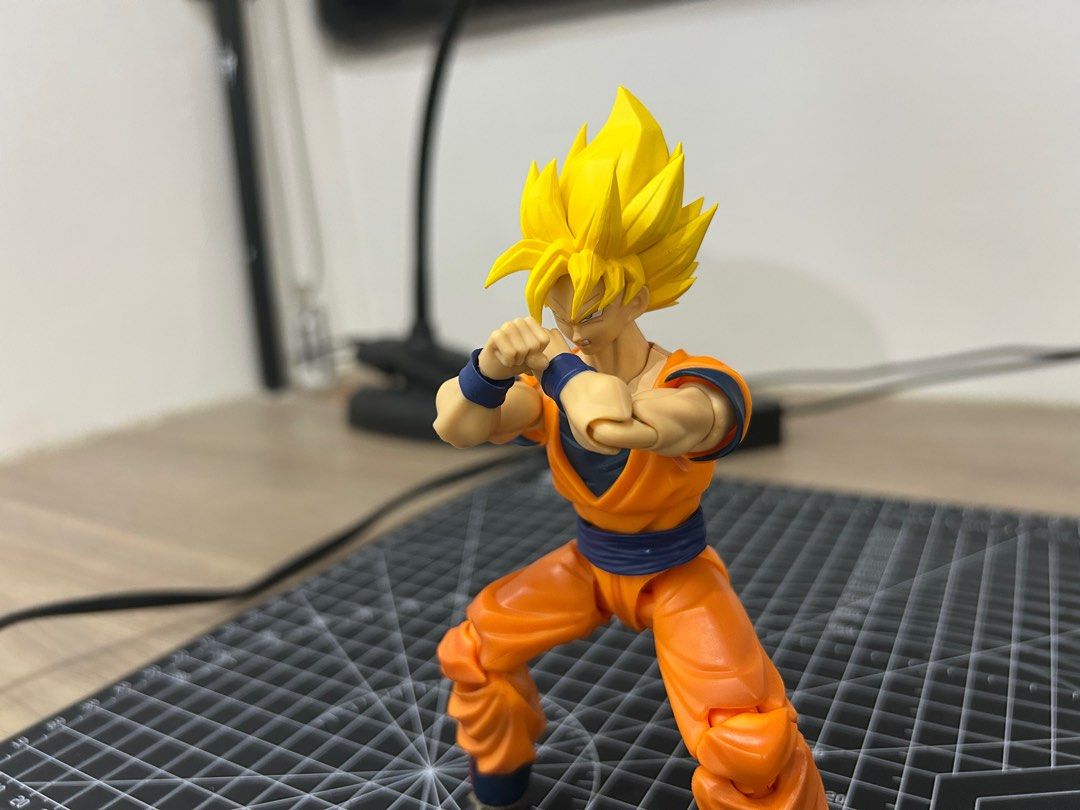 Dragon ball shf sh figuarts full power super saiyan son goku, Hobbies ...