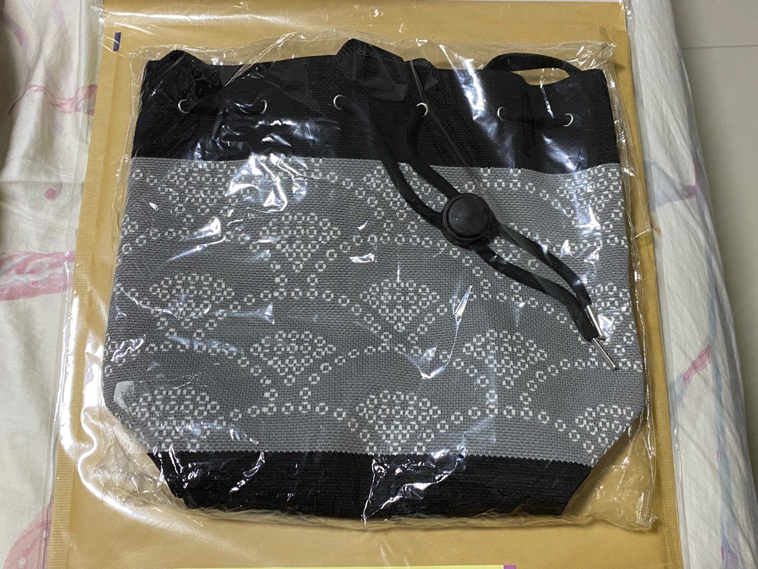 Draw String Sling Bag, Women's Fashion, Bags & Wallets, Cross-body Bags ...
