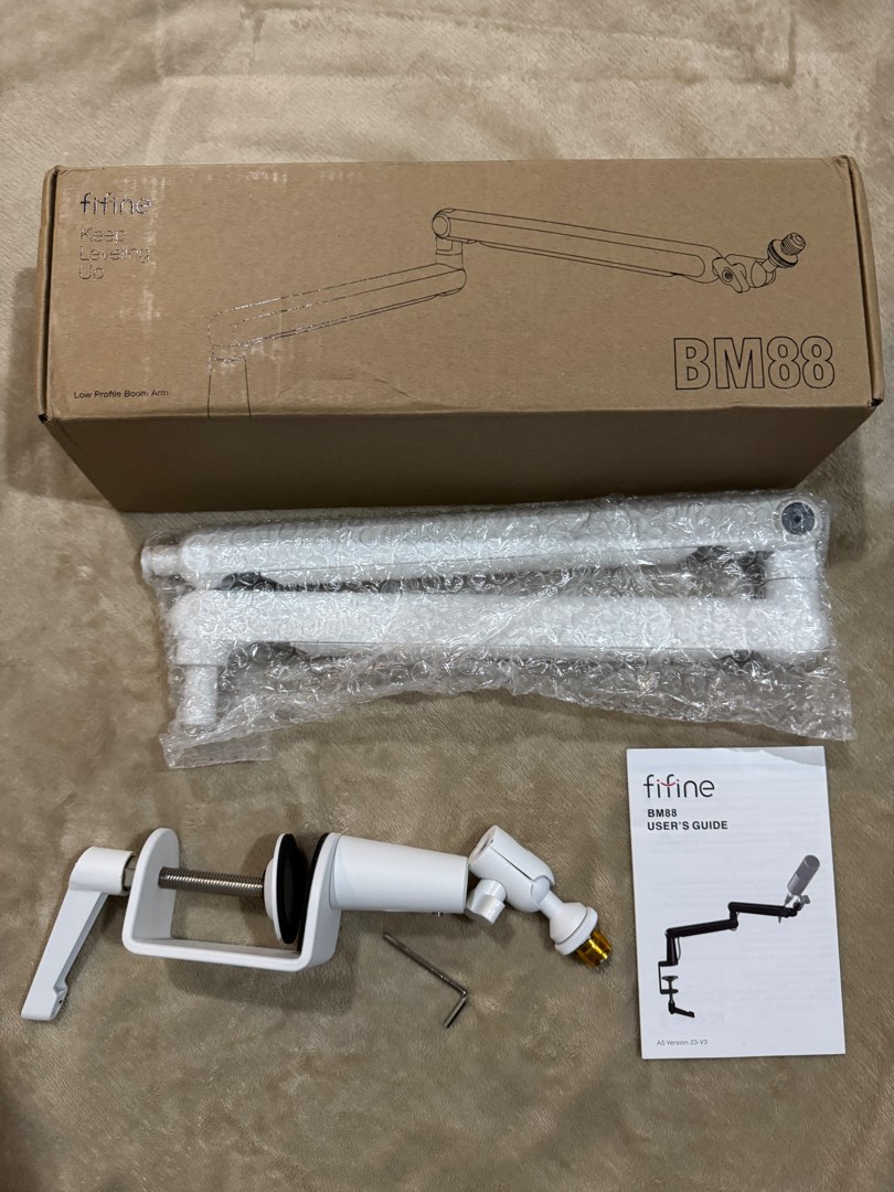 Fifine BM88 Microphone Arm Stand, Audio, Other Audio Equipment on Carousell