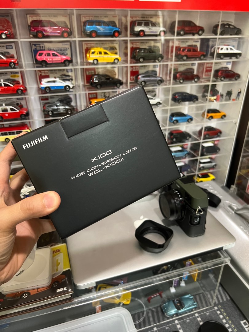 Fuji wcl x100 ii (version 2) black, Photography, Cameras on Carousell