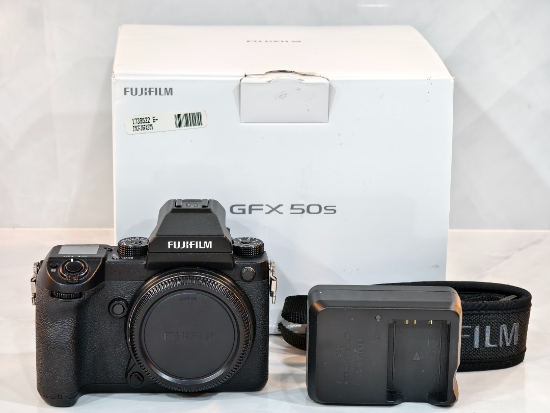 Fujifilm GFX50s Body + EVF Medium Format Mirrorless, Photography, Cameras on Carousell