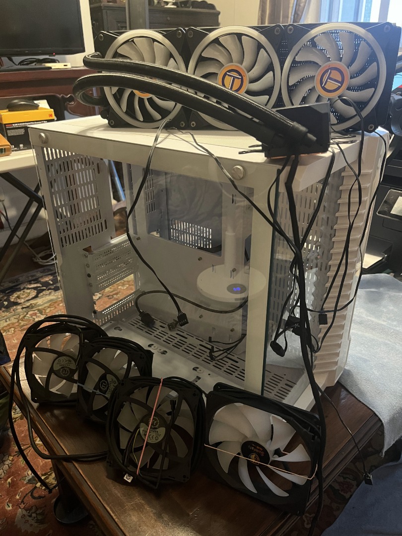 GameK Robin III White Gaming Case with Thermaltake AIO plus fans ...