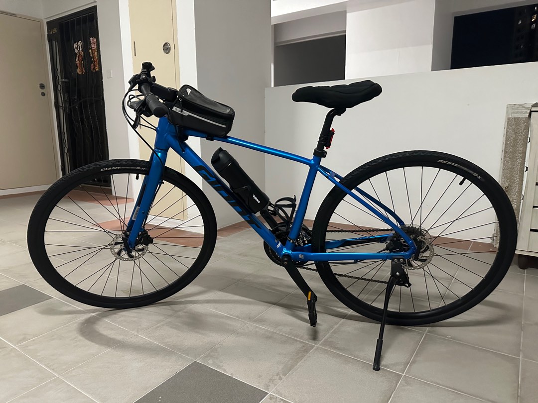 GIANT hybrid bike, Sports Equipment, Bicycles & Parts, Bicycles on ...