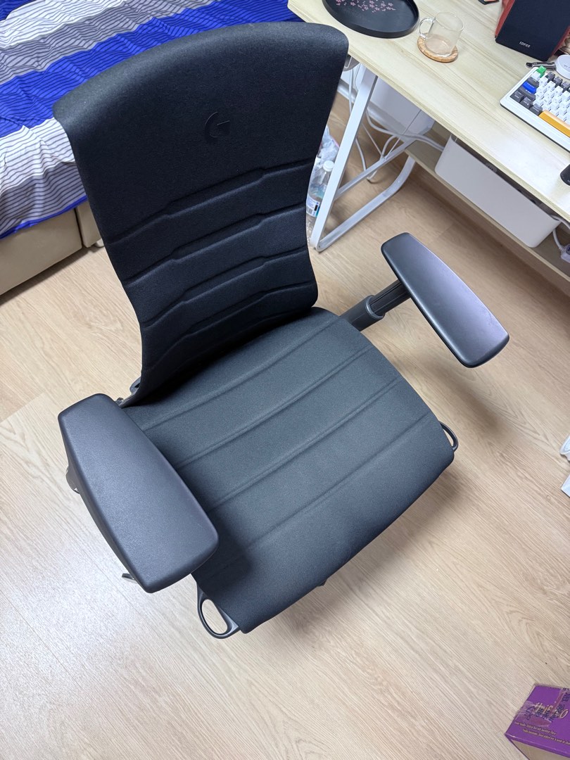 Herman Miller Embody Logitech Gaming Chair, Furniture & Home Living ...