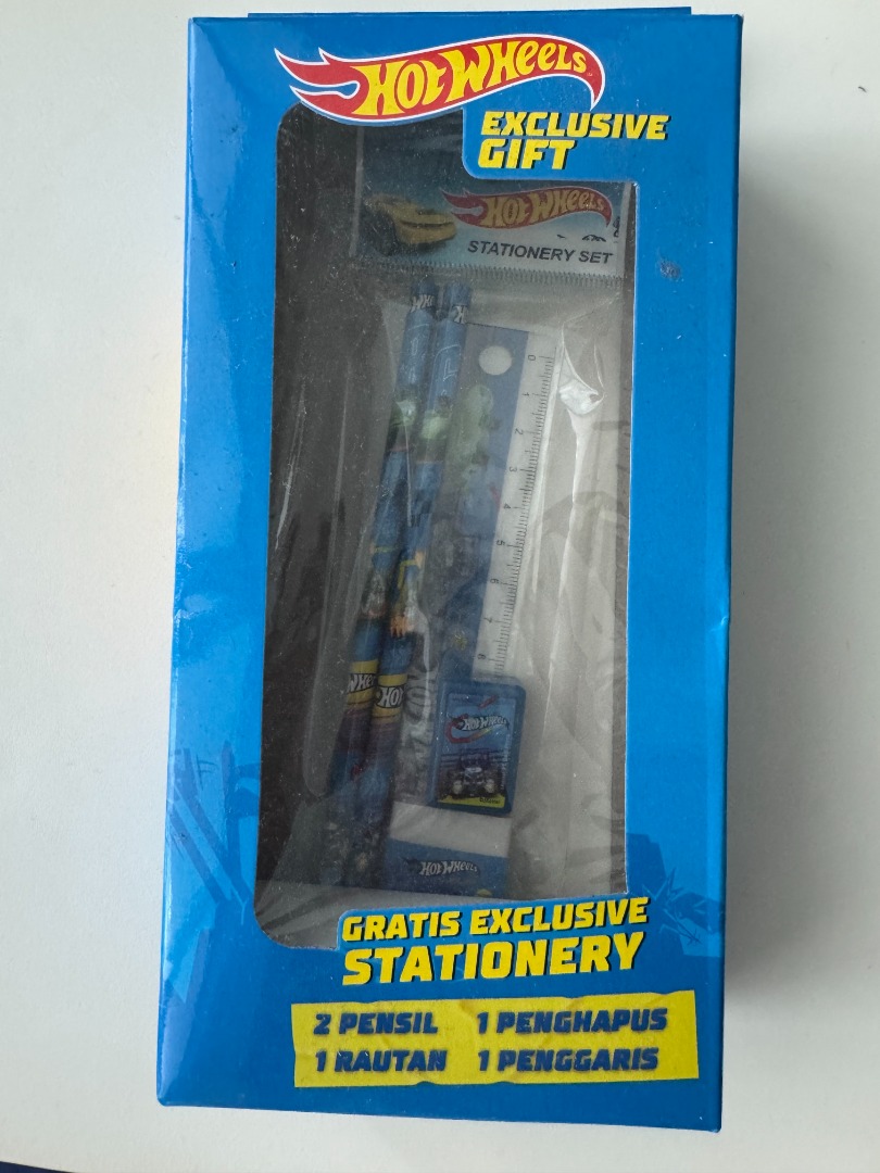 Hot Wheels Stationery Set, Hobbies & Toys, Toys & Games on Carousell