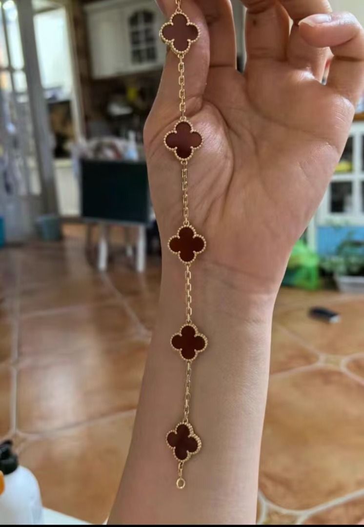Idle genuine Vca Van Cleef & Arpels four-leaf clover five-flower red ...