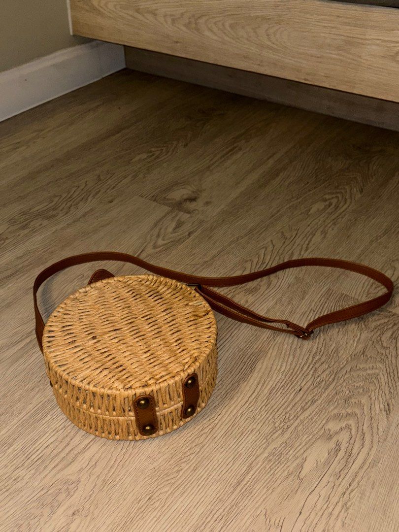 kaison rattan cross body bag, Women's Fashion, Bags & Wallets, Cross ...