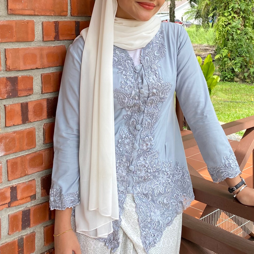 Kebaya with Pario in Ash Silver, Women's Fashion, Muslimah Fashion ...