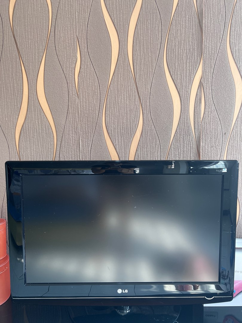 LCD TV - LG 32LG53FR 32 INCH, TV & Home Appliances, TV & Entertainment, TV on Carousell