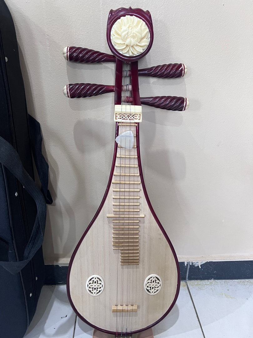 Liuqin Music Instrument Liu Qin Stunning 柳琴, Hobbies & Toys, Music ...