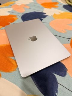 MacBook Air 13.6 M2 8GB 512GB (STARLIGHT), Computers & Tech, Laptops ...