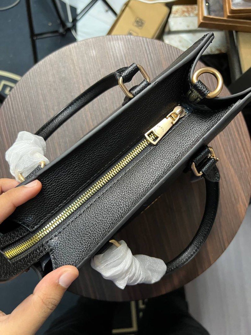 Maggie high end 25cm, Women's Fashion, Bags & Wallets, Tote Bags on ...