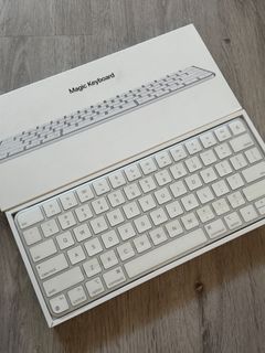UK Magic Keyboard with Touch ID and Numeric Keypad, Computers & Tech ...