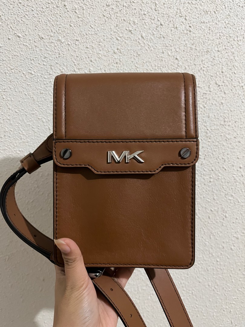 Michael kors Phone Sling, Luxury, Bags & Wallets on Carousell