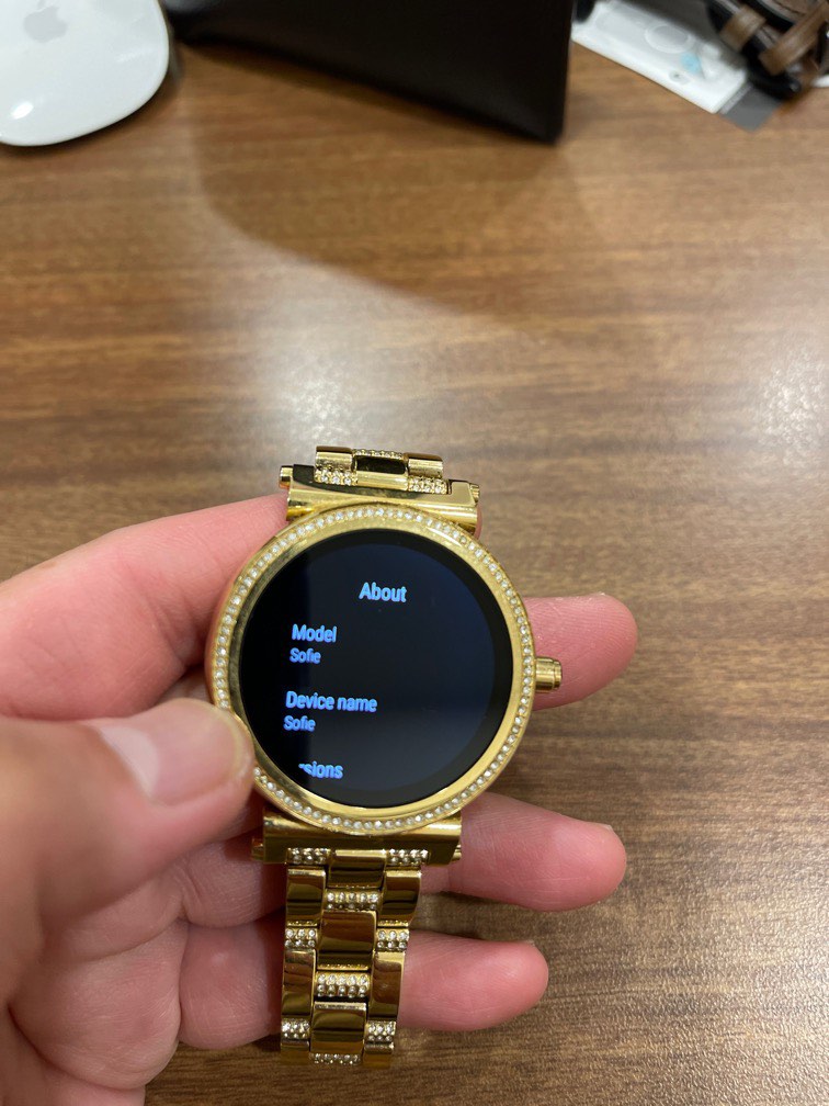 Michael Kors Smartwatch Touchscreen, Women's Fashion, Watches ...