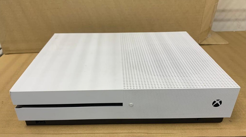 Microsoft Xbox One S Gaming Console Model 1681, Video Gaming, Video ...