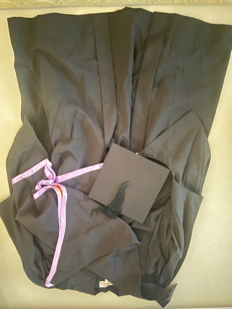 NTU master science graduation gown, Men's Fashion, Activewear on Carousell