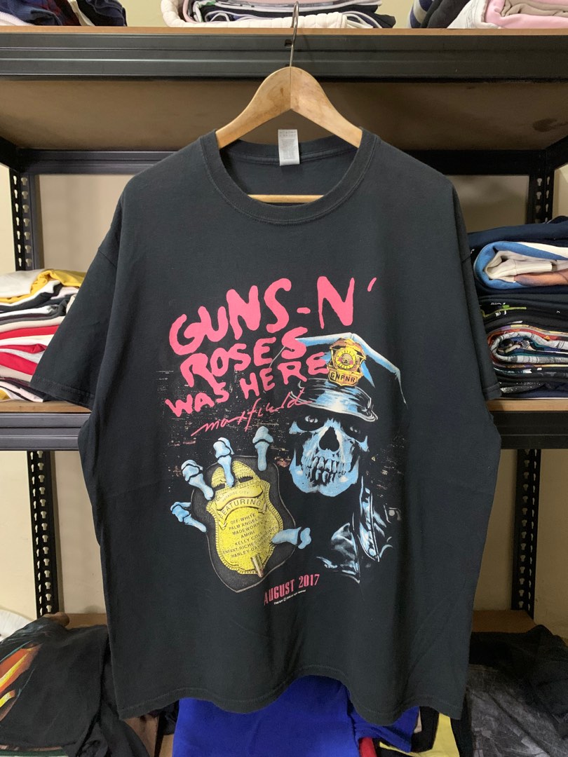 Official Merchandise Guns N Roses Band - XL, Men's Fashion, Tops & Sets ...