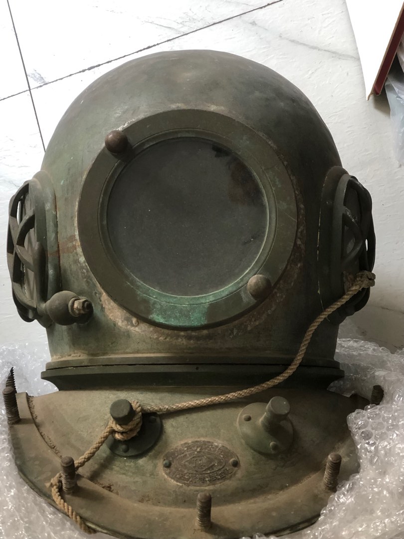 Old school japanese Diver helmut deep sea 1940s, Hobbies & Toys ...
