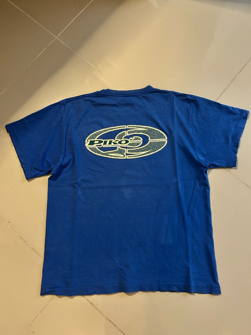 Piko logo centre, Men's Fashion, Activewear on Carousell