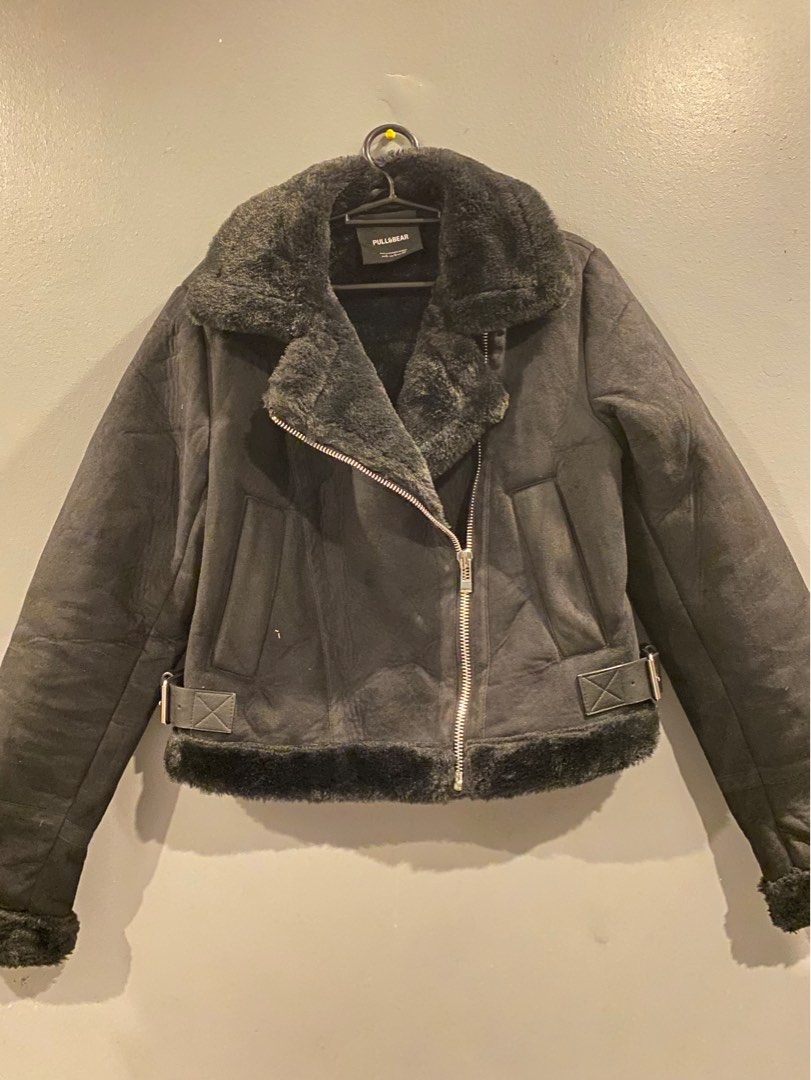 Pull & Bear Double-faced Short Jacket for Women, Women's Fashion, Coats, Jackets and Outerwear ...