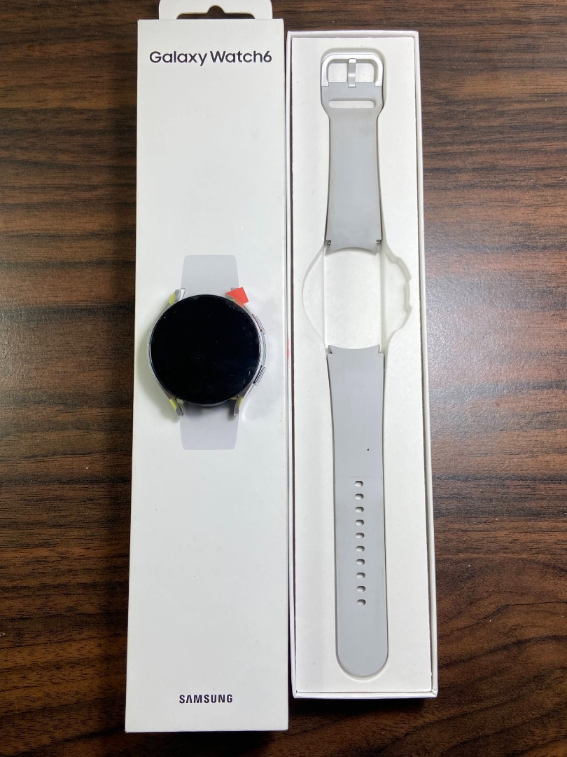 【出售商品】Samsung Galaxy Watch 6 44mm (藍牙) SM-R940 【外觀新舊】主機因螢幕烙印回原廠更換螢幕邊框及背 ...