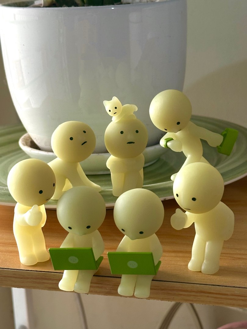 smiski daydreaming and researching, Hobbies & Toys, Toys & Games on ...