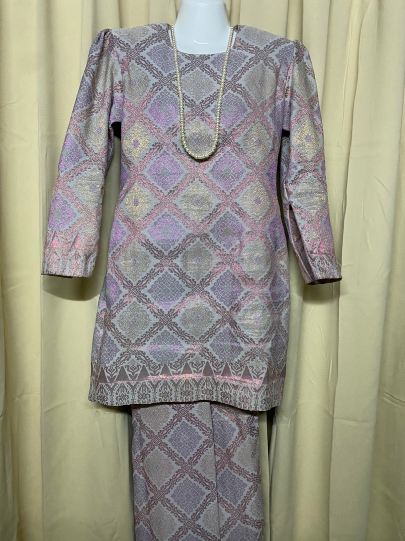 Songket Kurung moden, Women's Fashion, Muslimah Fashion, Baju Kurung ...